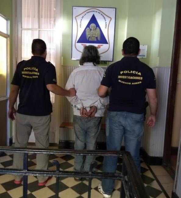 Padre E Hijo Detenidos Por Abusos Sexuales Intramuros A Hijas Y 0108