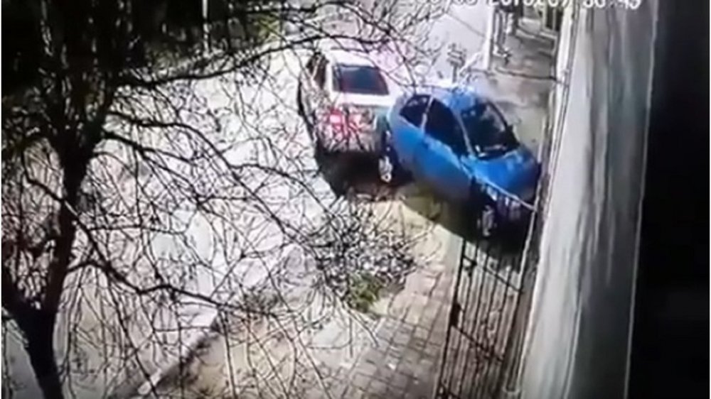 Monte Chingolo: tiene una perimetral y estrelló el auto contra la casa ...