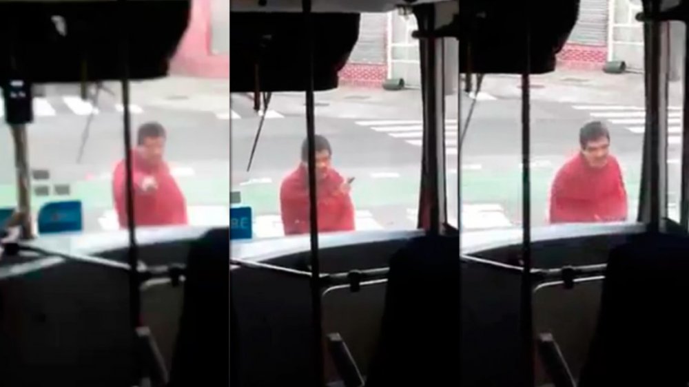 El llamado al 911 que alertó sobre el hombre que murió por la patada de ... El llamado al 911 que alertó sobre el hombre que murió por la patada de ...