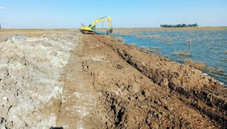 Avanzan las obras en la Laguna Mar Chiquita - Diario Junin Avanzan las obras en la Laguna Mar Chiquita - Diario Junin