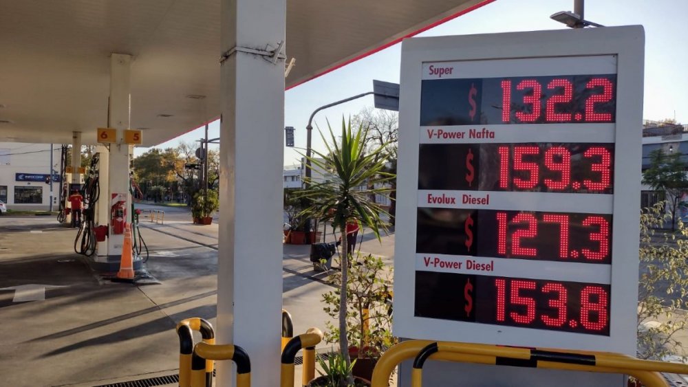 Axion y Shell suben los precios de las naftas y gasoil - Diario Junin