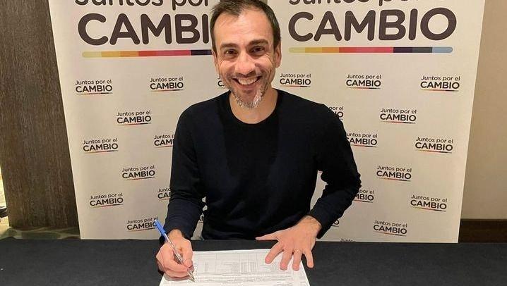 Petrecca: "Con mucha emoción quiero contarles que firmé mi precandidatura a Intendente de Junín ...