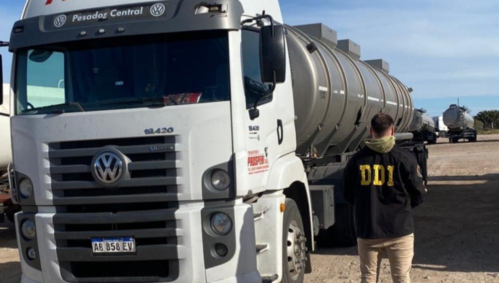 En la zona de Bahía Blanca se detuvo al camionero que embistió y mató a ... En la zona de Bahía Blanca se detuvo al camionero que embistió y mató a ...